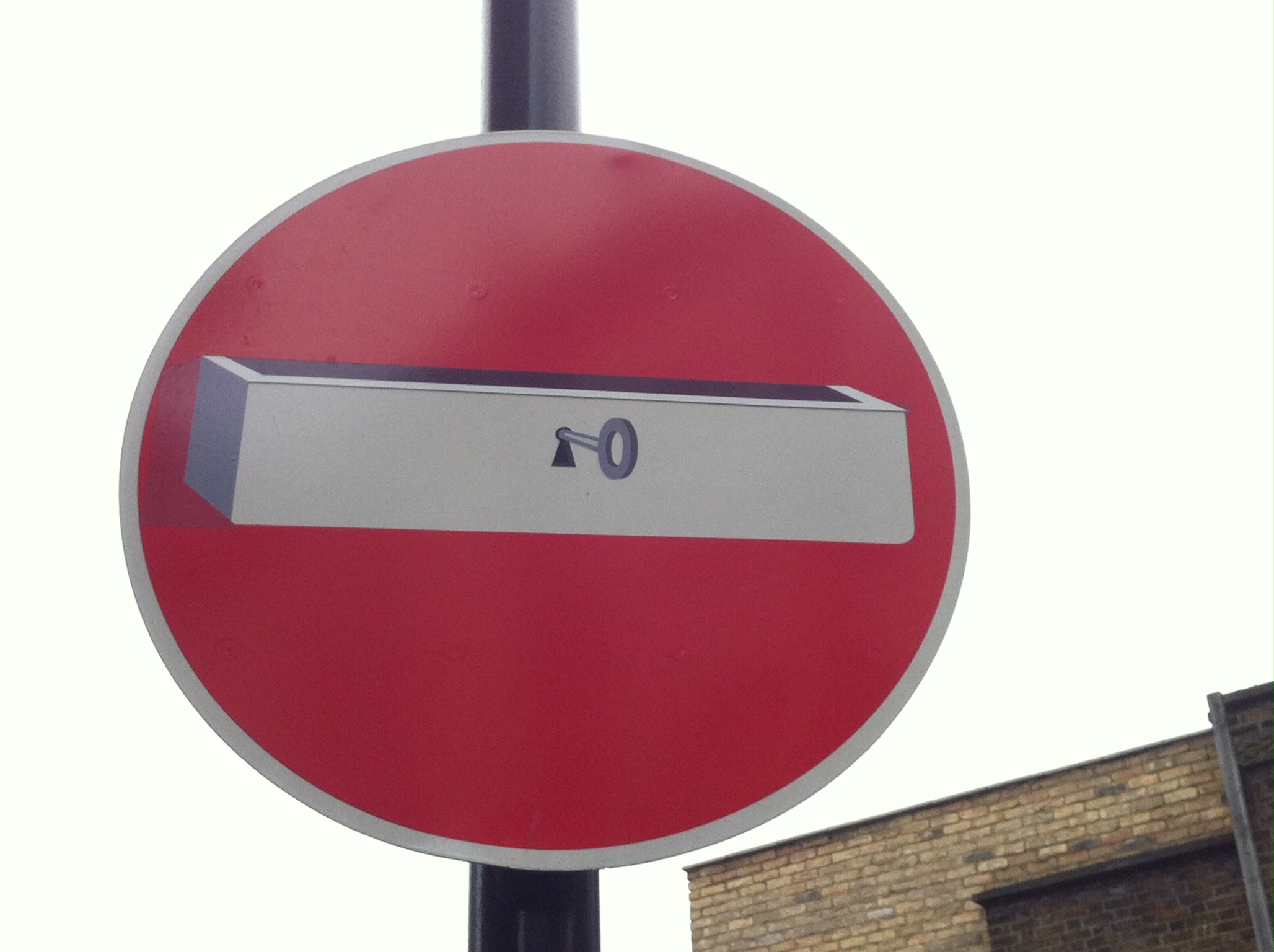 Amazing traffic sign graffiti in London | D for Dalrymple